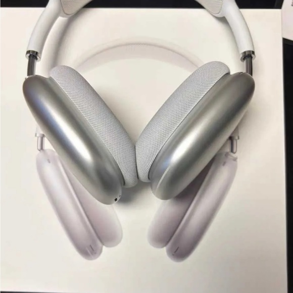 Headphones | Silver And White Overear Headphones | Poshmark